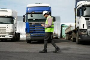 Qu'est-ce qu'un Transitaire ? définition, missions et rôle